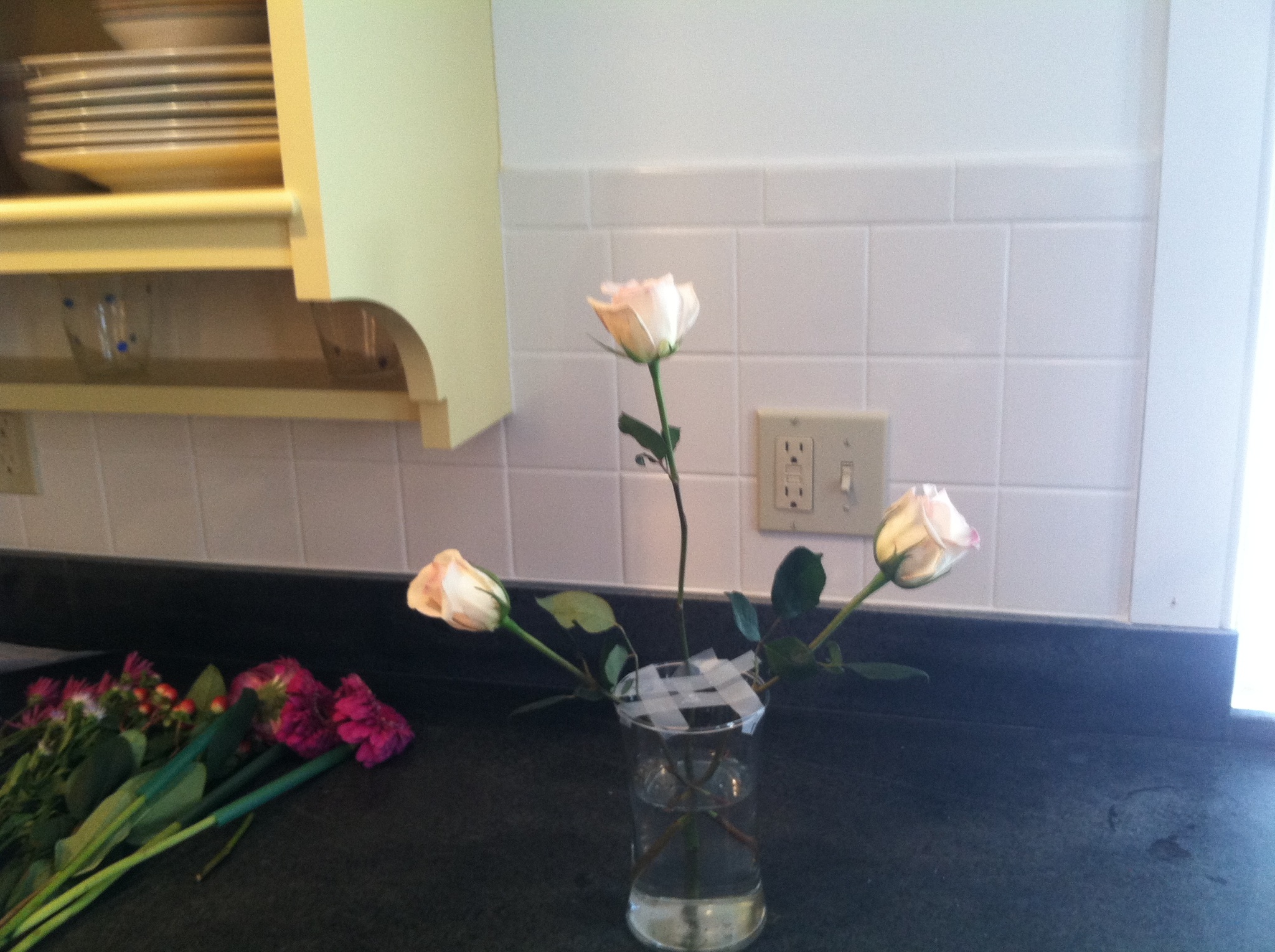 getting-one-bouquet-started_placing-the-first-flowers - White Flower ...
